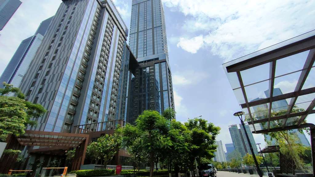 Penghuni Fifty Seven Promenade Didominasi Ekspatriat, Kini Hadirkan ...