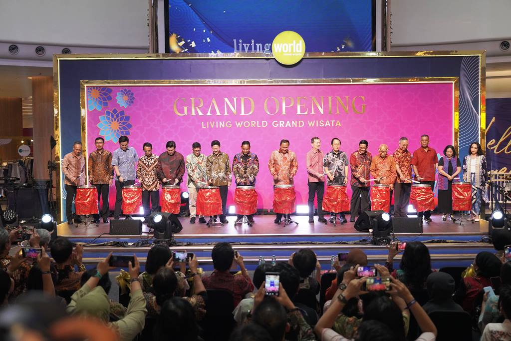 Terbesar di Timur Bekasi, Living World Grand Wisata Resmi Dibuka ...